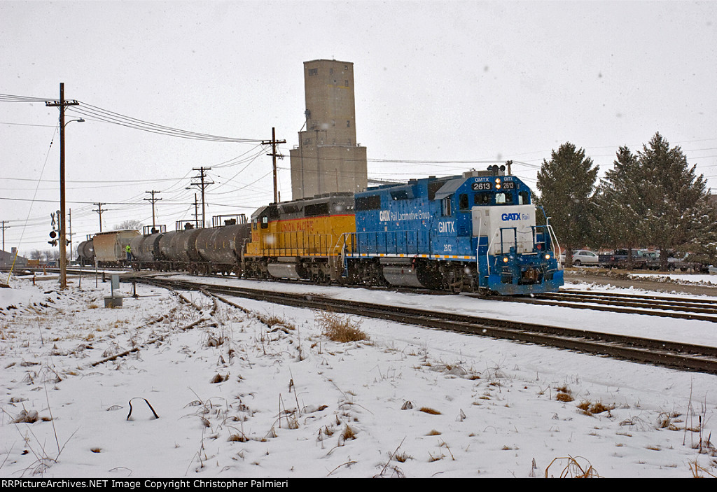 GMTX 2613 and UP 3601